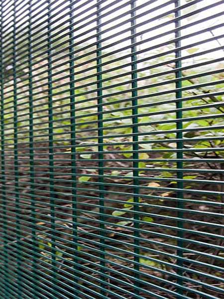 Understanding the Versatility of 358 mesh fence Accessories